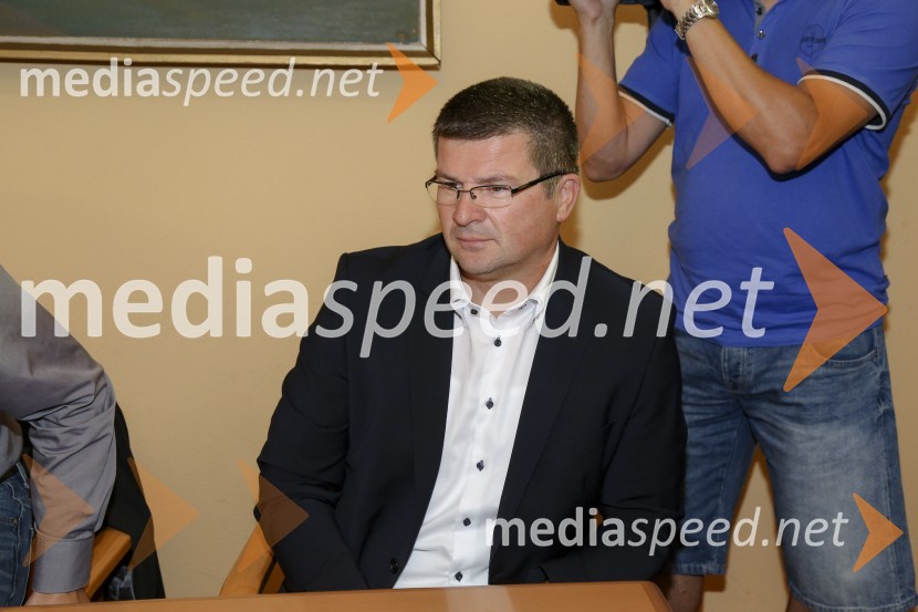 Mediaspeed - Obisk predstavnikov podjetja Magna Steyr pri županu MO Maribor