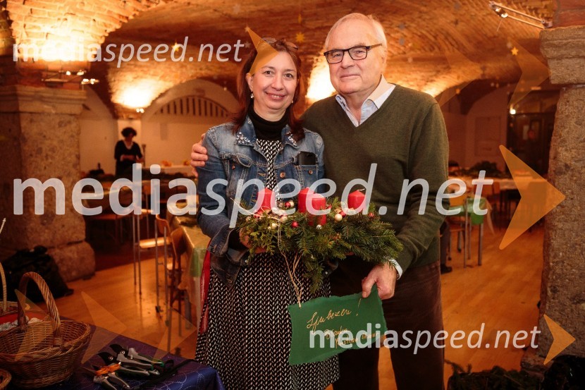 Mediaspeed - Pletenje adventnih venčkov z znanimi Slovenci 2017
