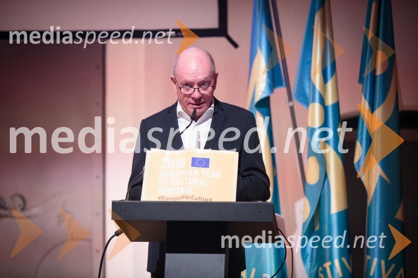 Mediaspeed - Isaac Posch in sodobniki, plesna predstava