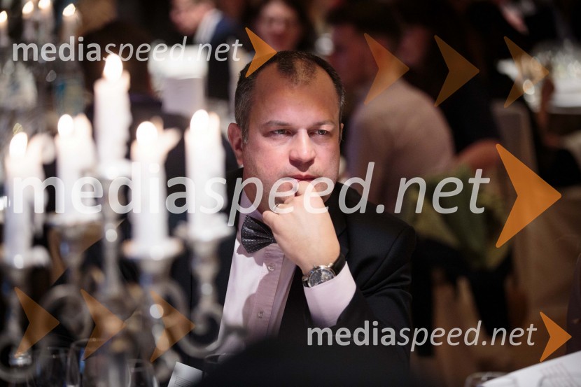 Mediaspeed - Isaac Posch in sodobniki, plesna predstava