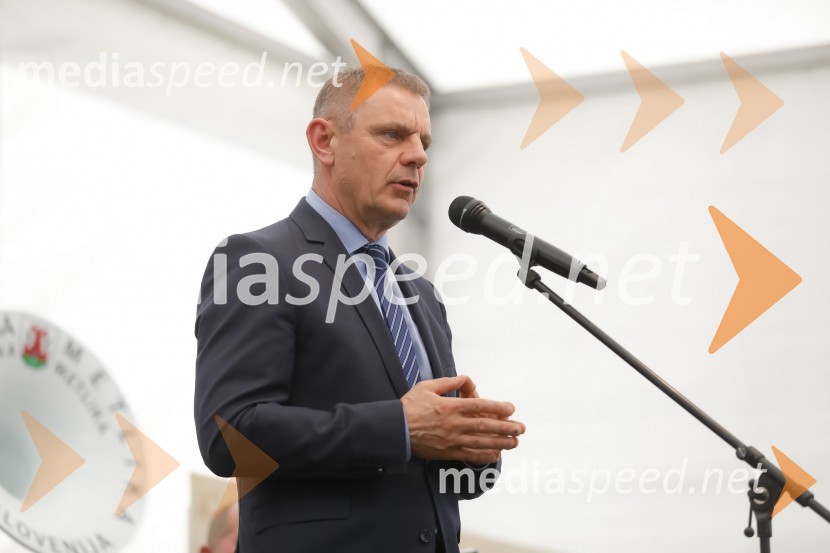 Mediaspeed - 50 let ustekleničenja metliškega ponosa