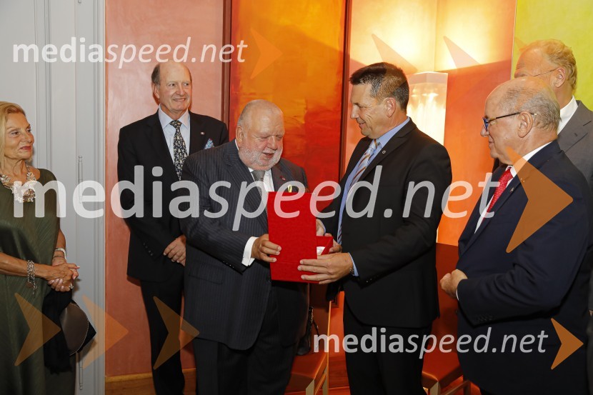 Mediaspeed - Sprejem konzularnega zbora Slovenije v Vili Beli Dvor