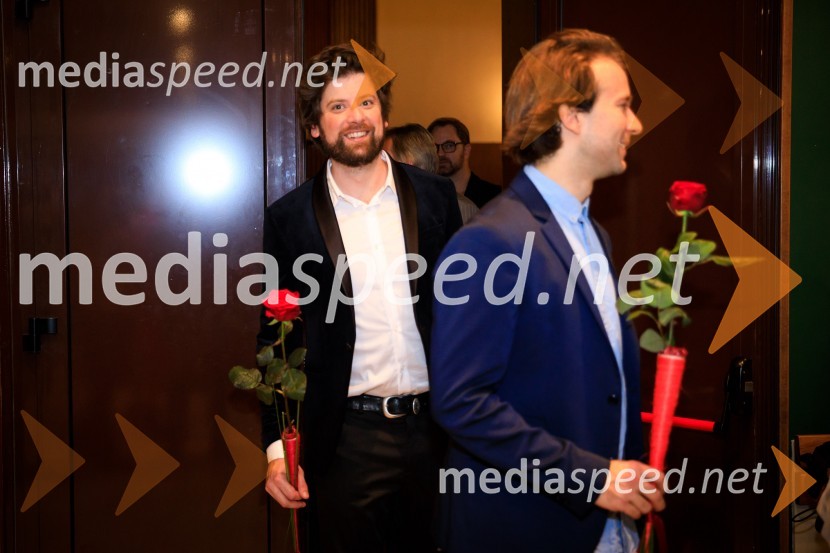 Mediaspeed - Avdicija, premiera komedije