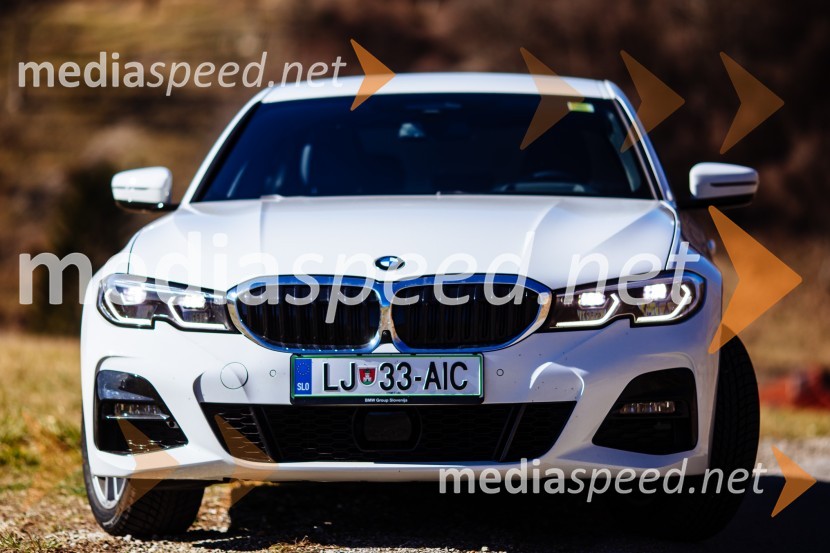 Mediaspeed - BMW 330e