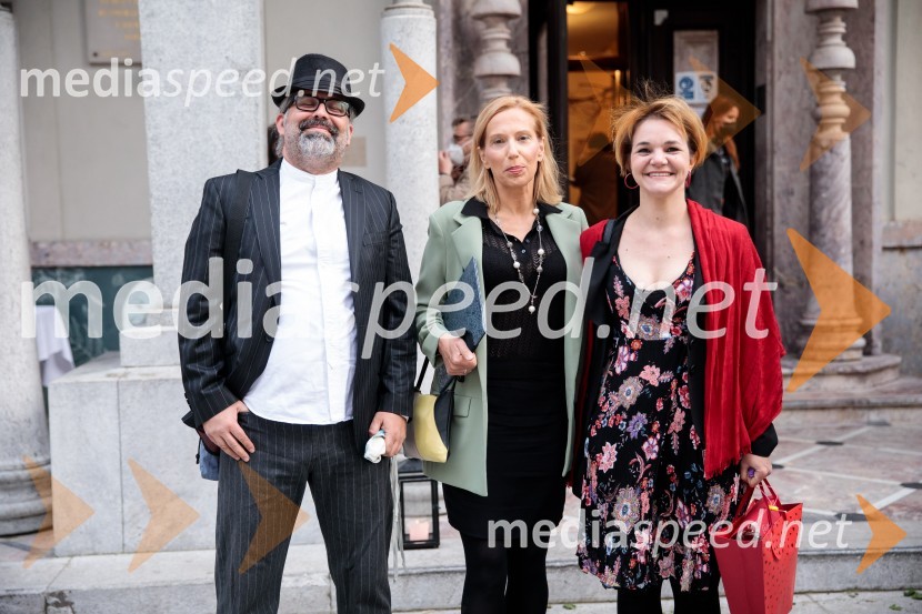 Mediaspeed - Monologi s kavča, predstava, Prešernovo gledališče Kranj